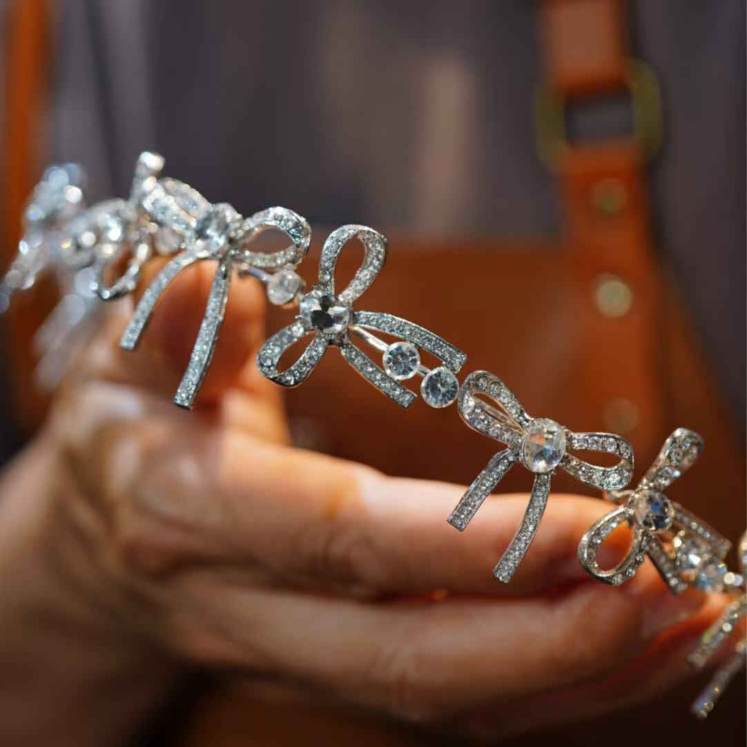 st1-17267 Cute Korean Wedding Tiaras Crowns – Bavoen - Professional ...